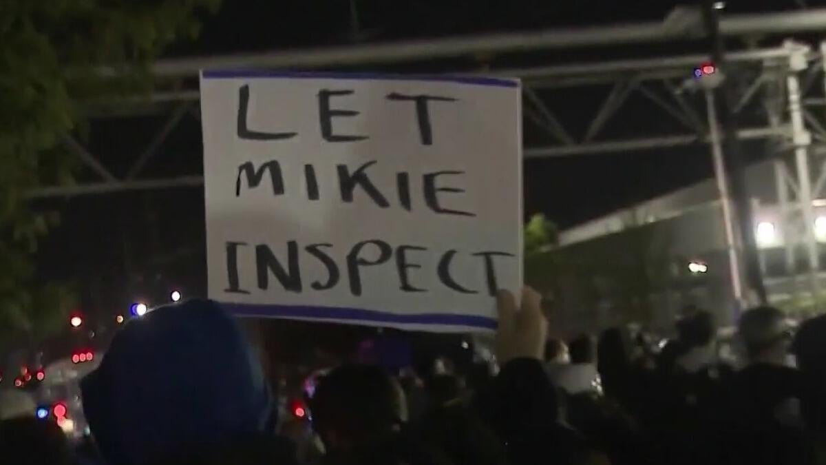 Police, protesters clash for 2nd night outside Newark ICE facility