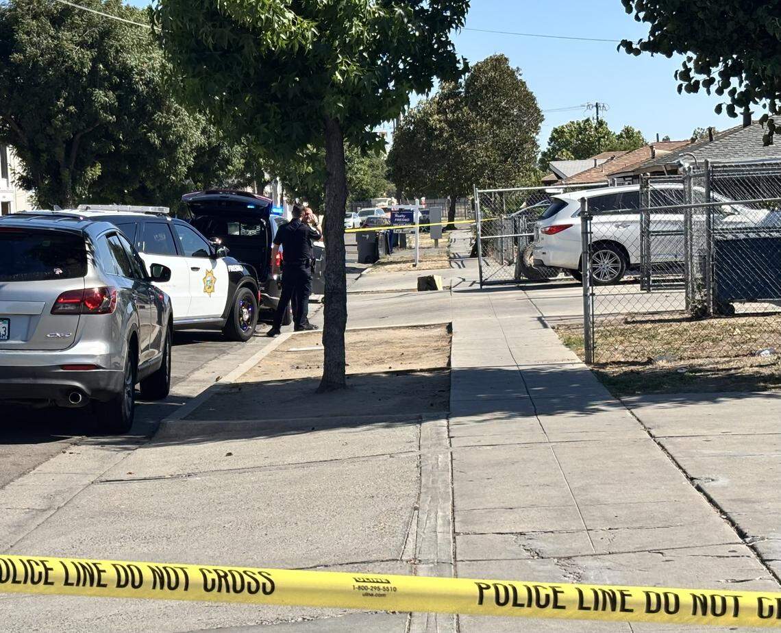 35-year-old man injured after Fresno apartment shooting, police say