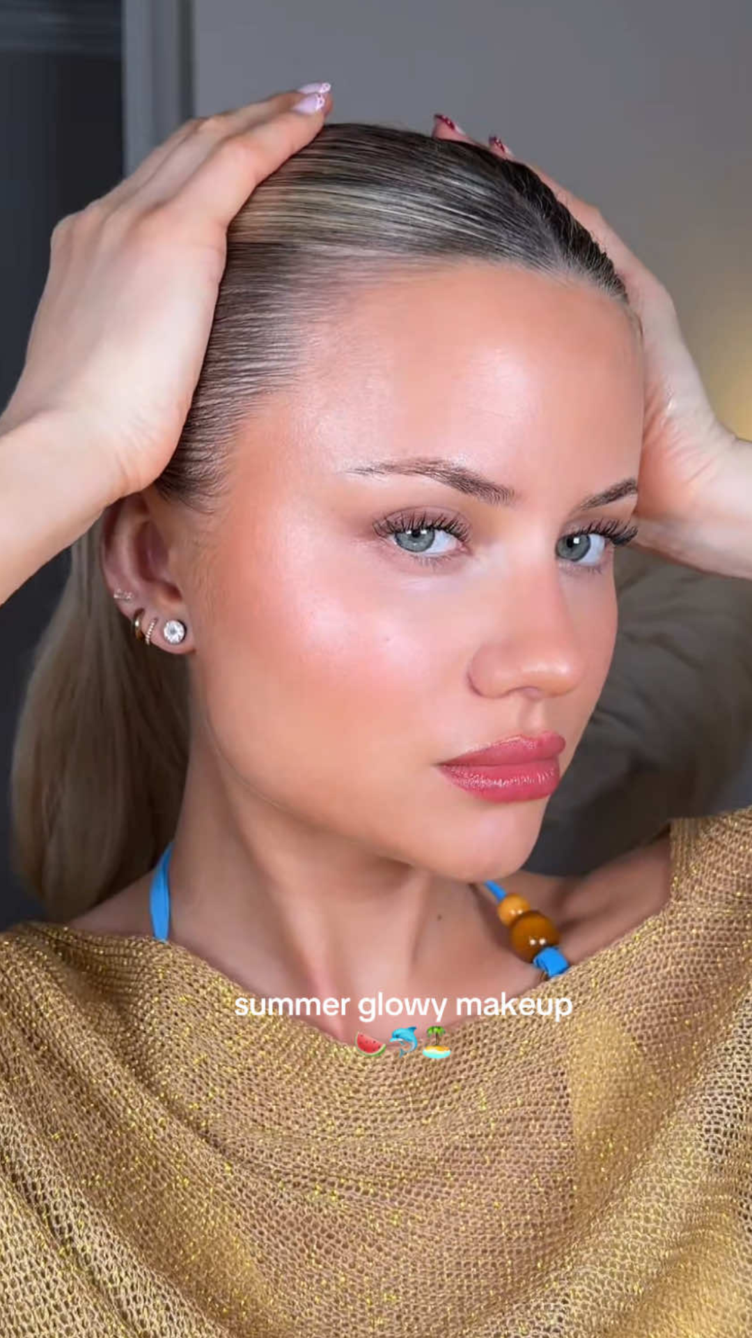 The glowy summer makeup look everyone is trying