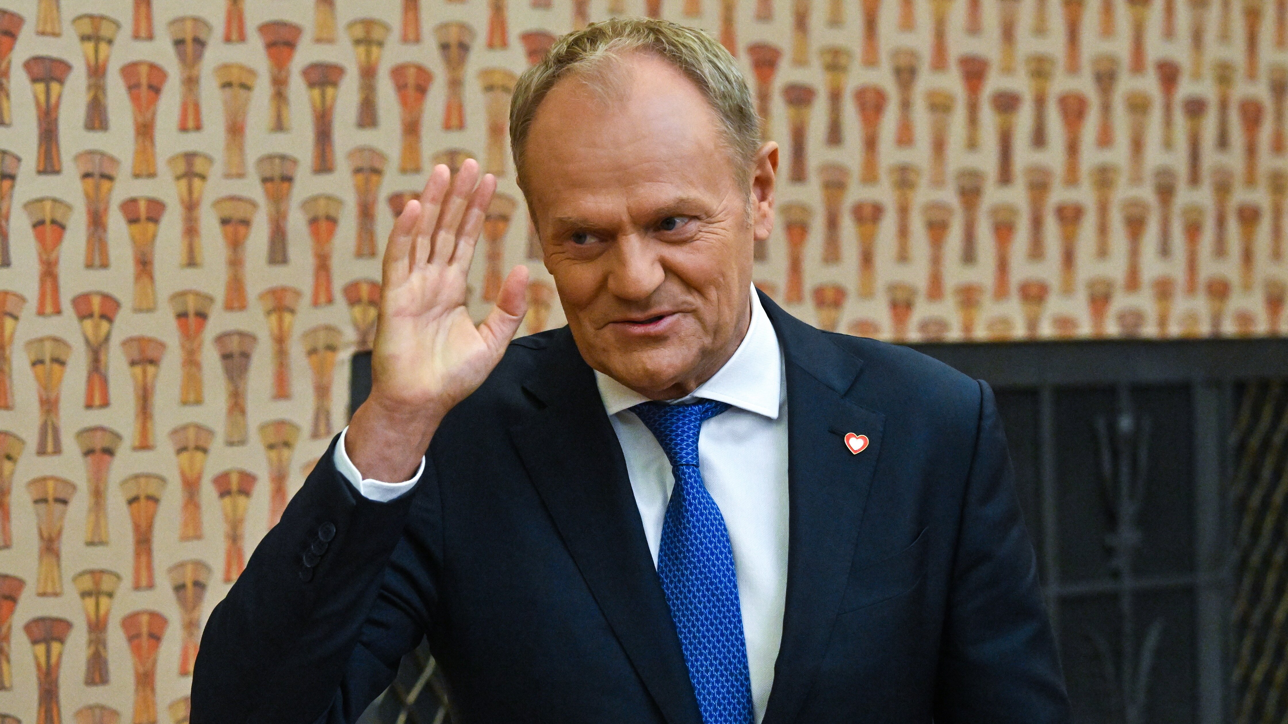 Donald Tusk pokazał zdjęcie z dzieciństwa. "Stylówka może i dyskusyjna"