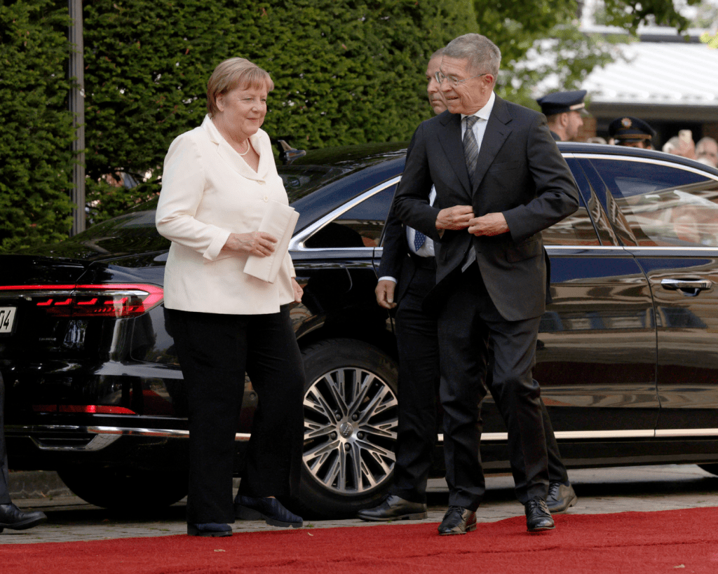 Angela Merkel verrät im Interview: Das findet sie an Männern attraktiv