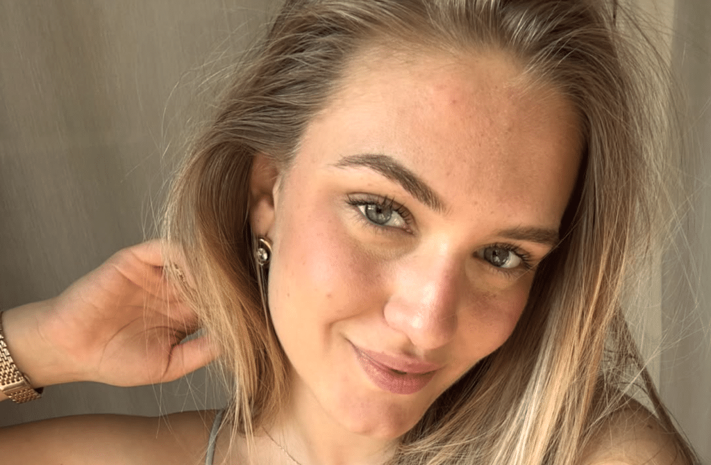 Miss France 2027 : Ilona Perrot élue Miss Bourgogne sur fond d’une ...