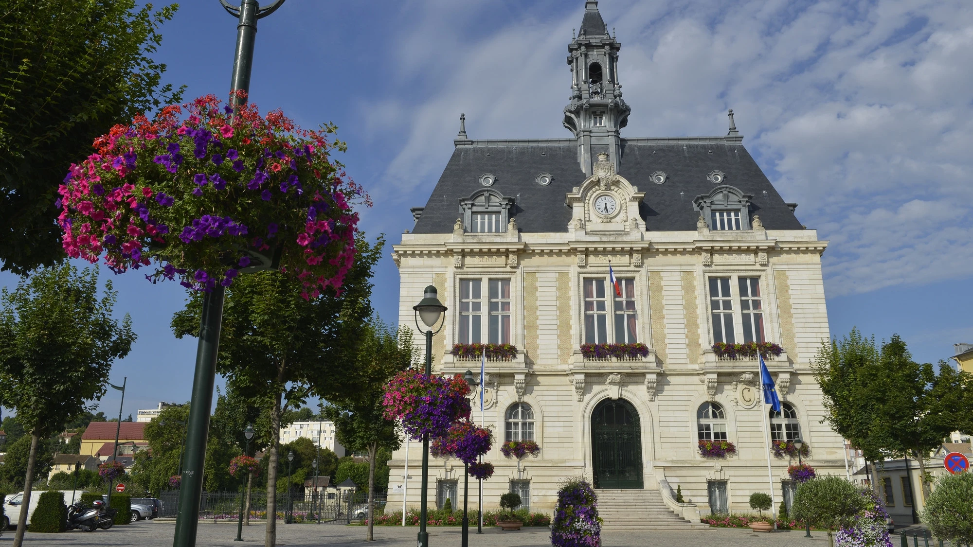 Corbeil-Essonnes : une perquisition vise l’ancien mandat
