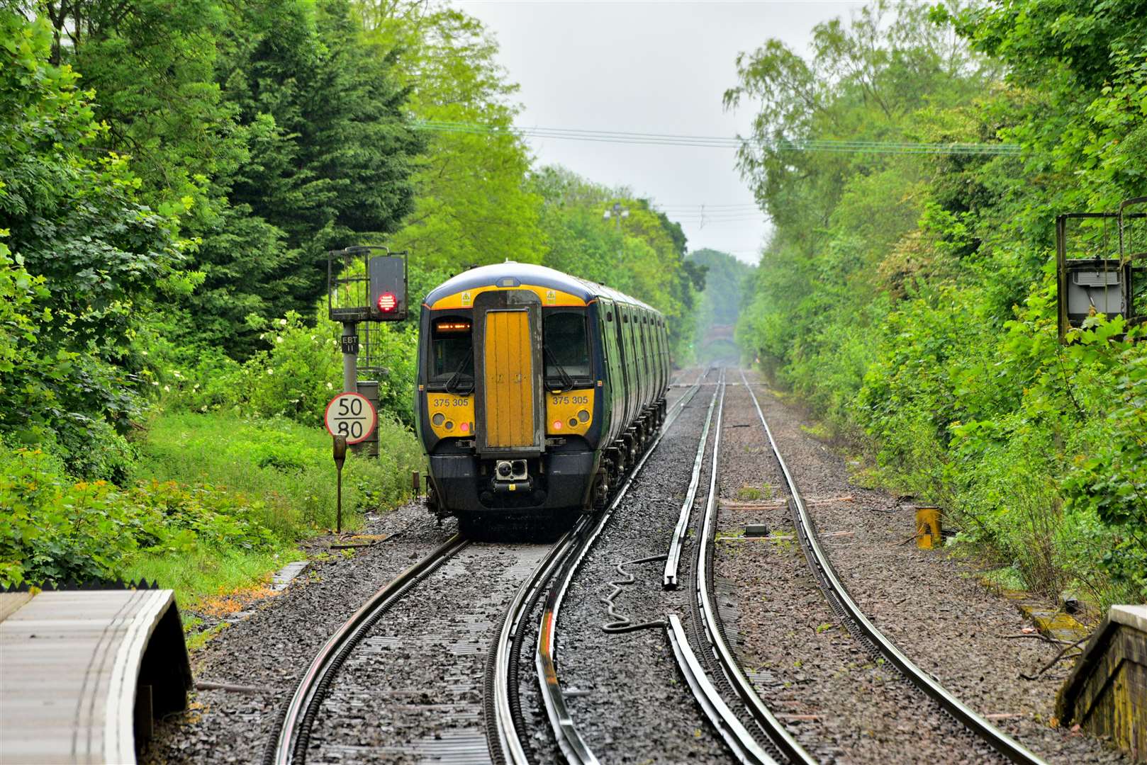 Southeastern rail services between Ashford International and London ...