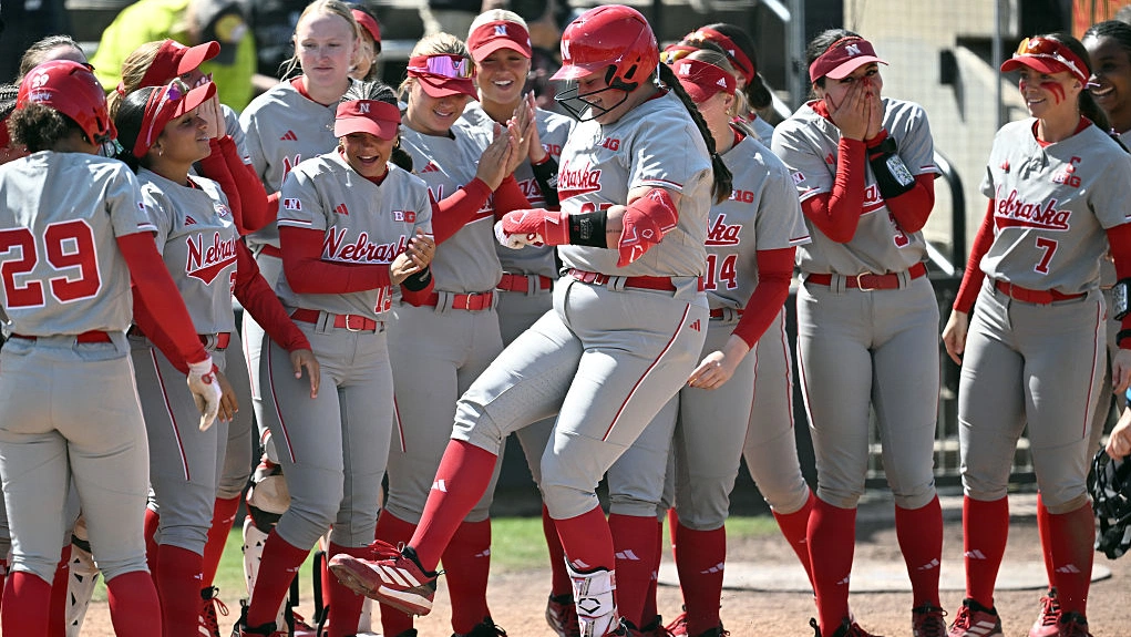 Texas ousts Nebraska from WCWS with late three-run homer