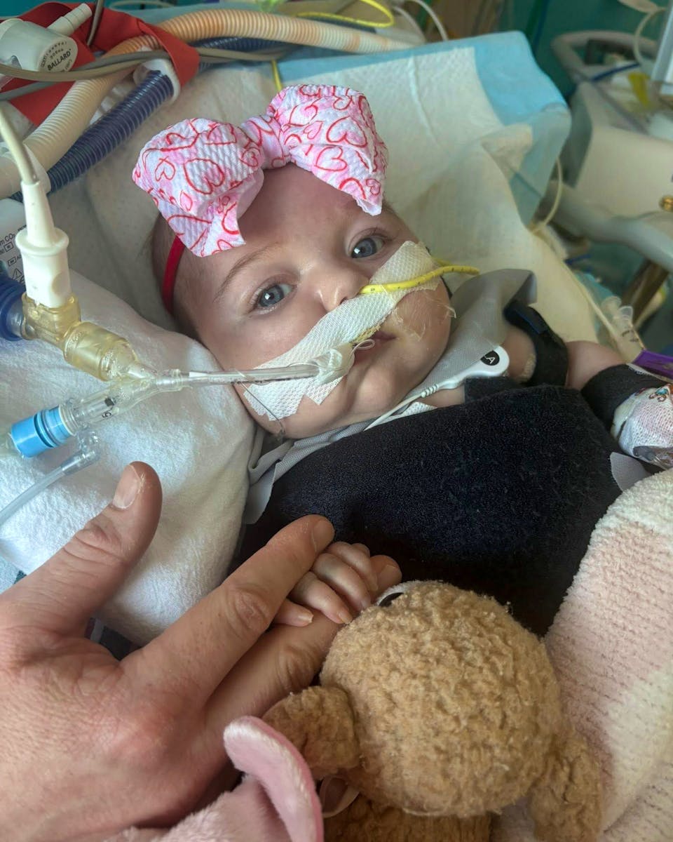 Influencerin trauert um ihr acht Monate altes Baby Estelle