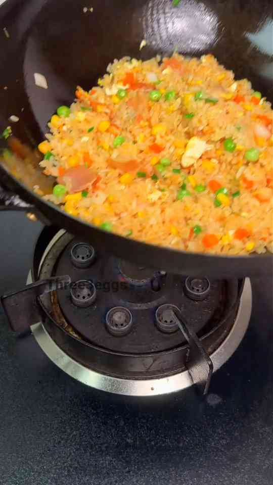 Spanish vs Mexican fried rice: Which one wins?