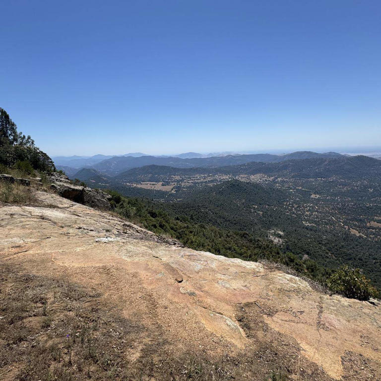 Paraglider dies after apparent in-flight emergency crash on Fresno ...