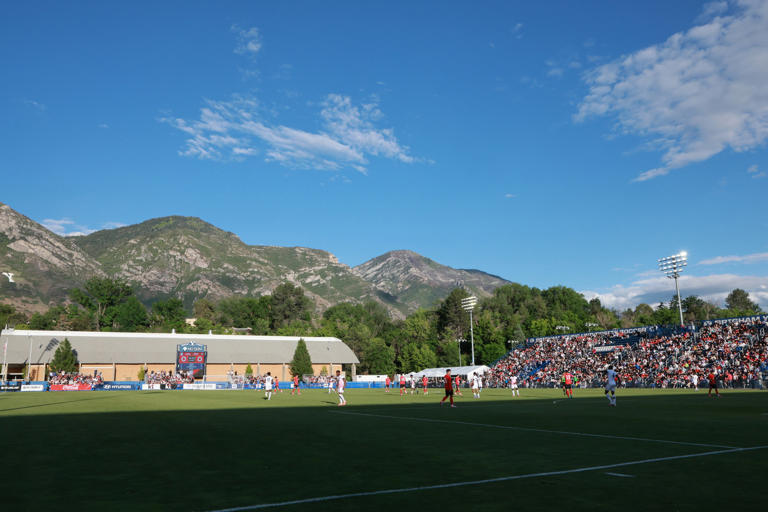 South Korea's university field match amid FIFA base camp conflict