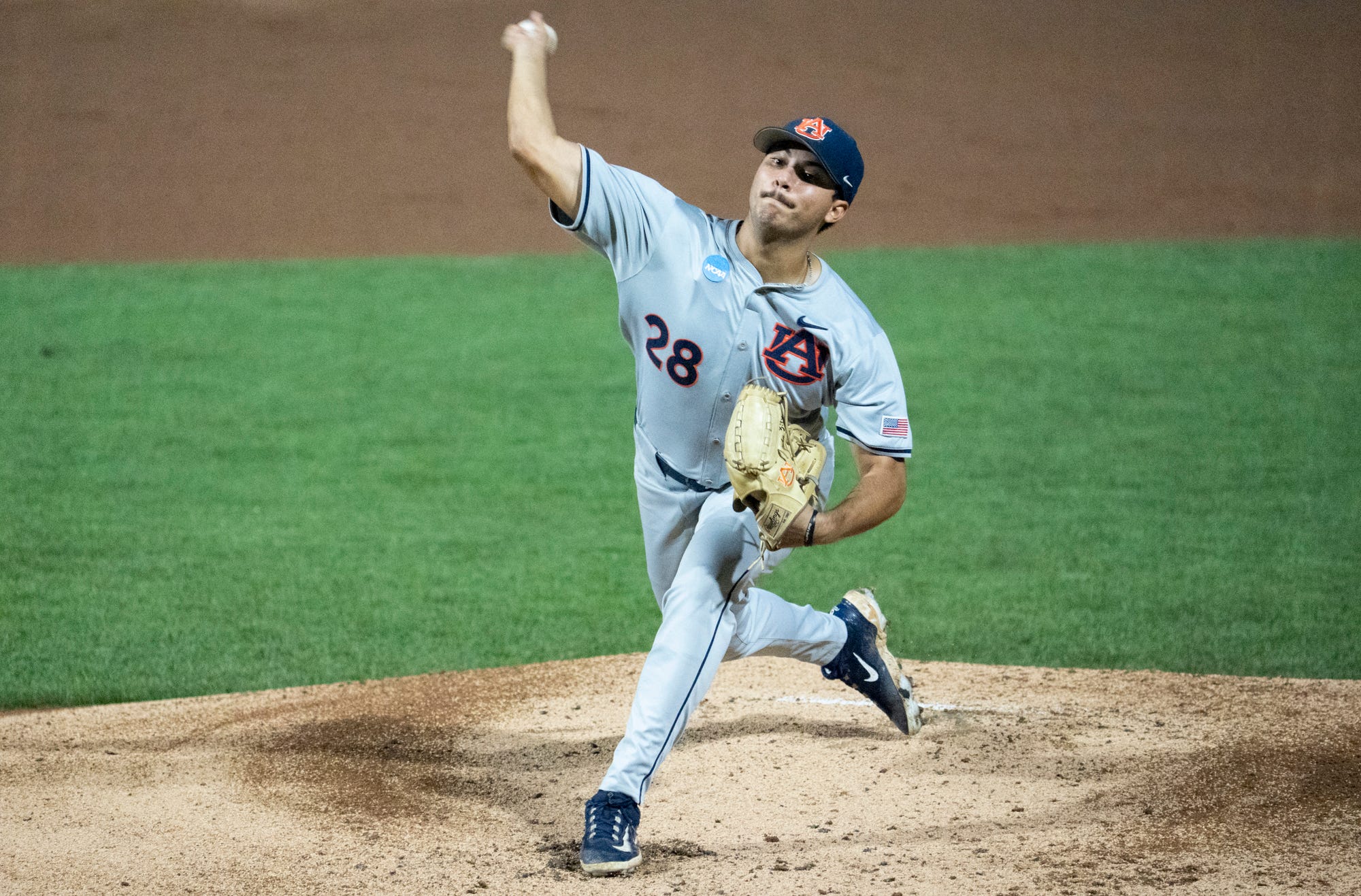 Auburn baseball's Ryan Hetzler maintains on mound vs Milwaukee: NCAA ...