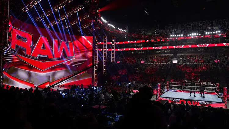WWE RAW tonight 1-June-2026: Full match card, confirmed segments, start ...