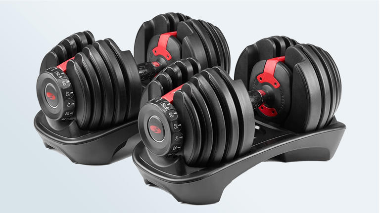 No heavy weights, this 3-move dumbbell abs routine is perfect for ...