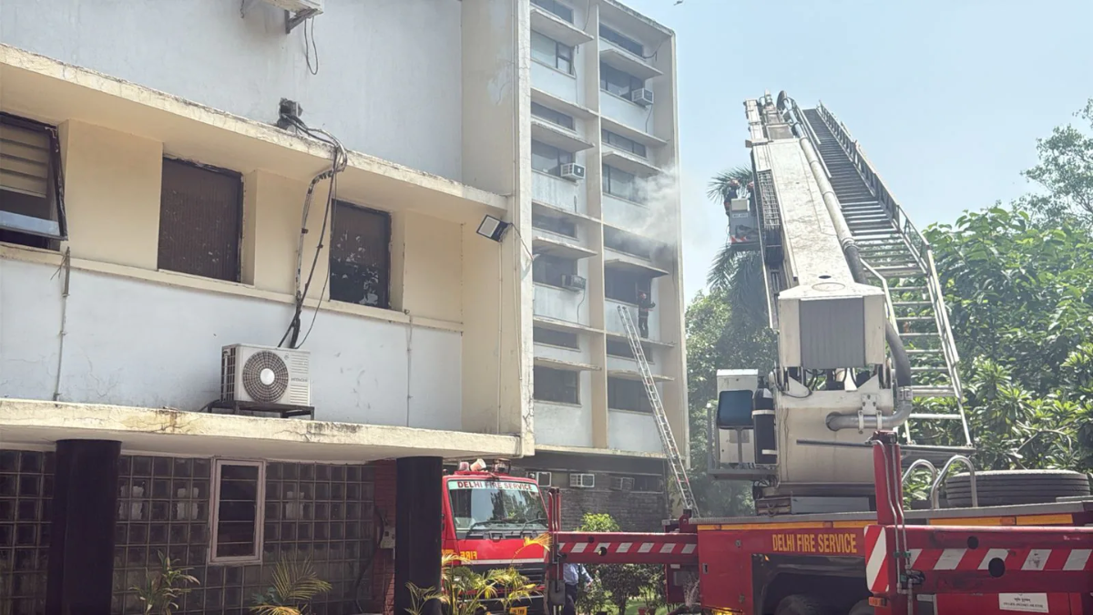 Fire breaks out at Ministry of Education office in SPA campus near ...