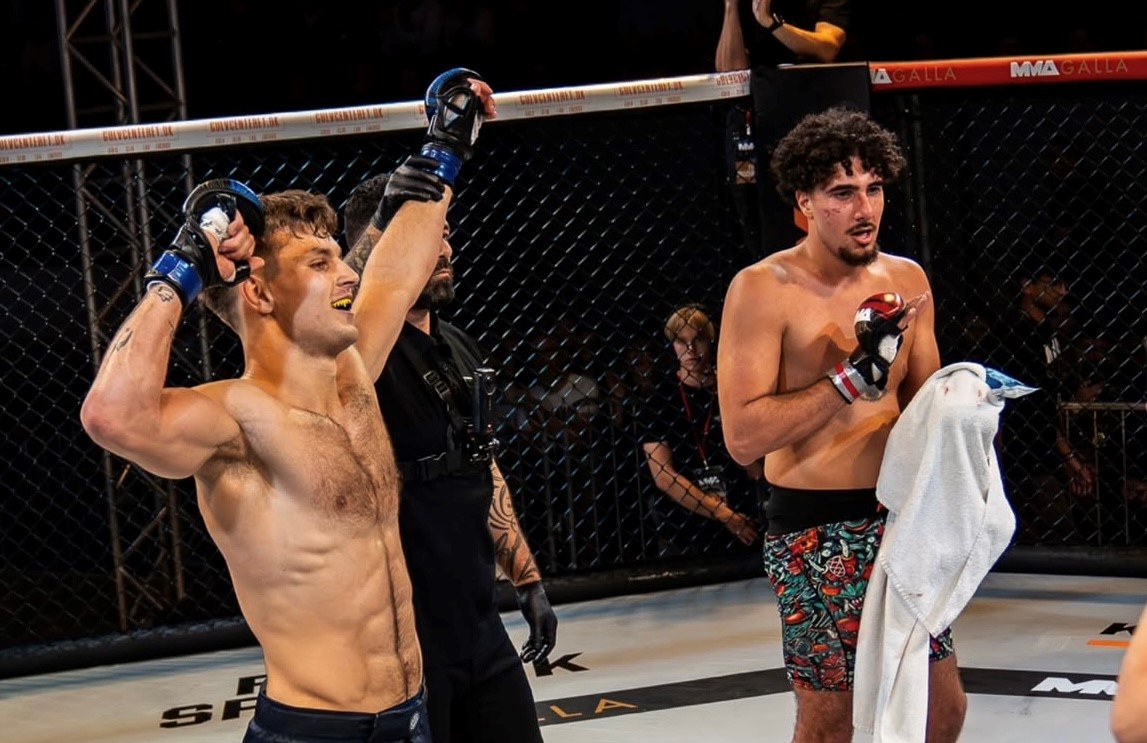 MMA GALLA vol. 32: Ubesejret Kolding-kæmper møder Aarhus-talent i ren ...