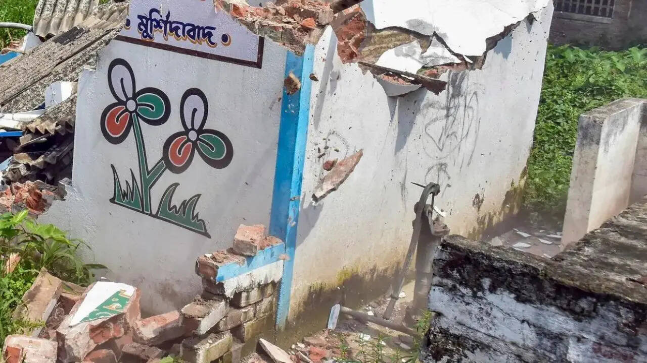 Relief materials illegally stored: Villagers vandalise TMC MP's party ...
