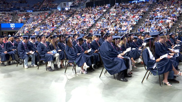 Hundreds of Vigo County School Corporation students celebrate graduation