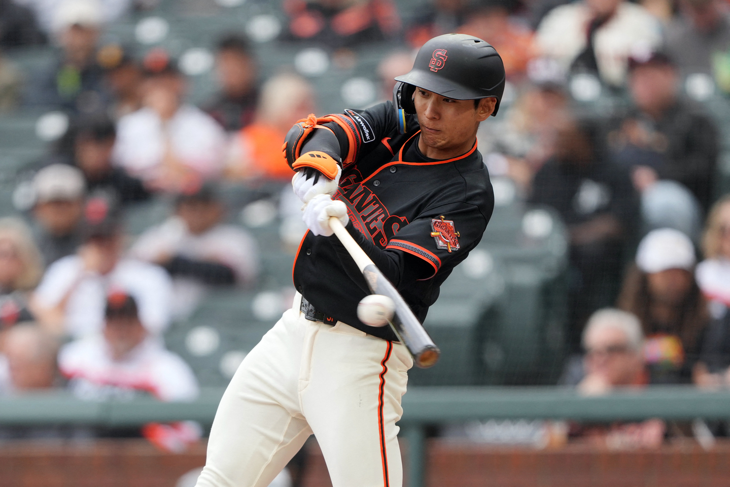 Giants' Lee Jung-hoo enjoys 1st 5-hit game in rout of Rockies