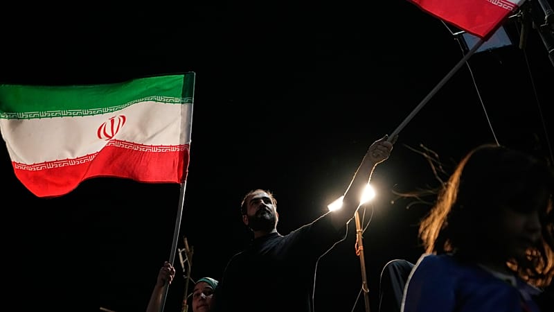 US launches weekend strikes on Iran as Trump reportedly tightens ...