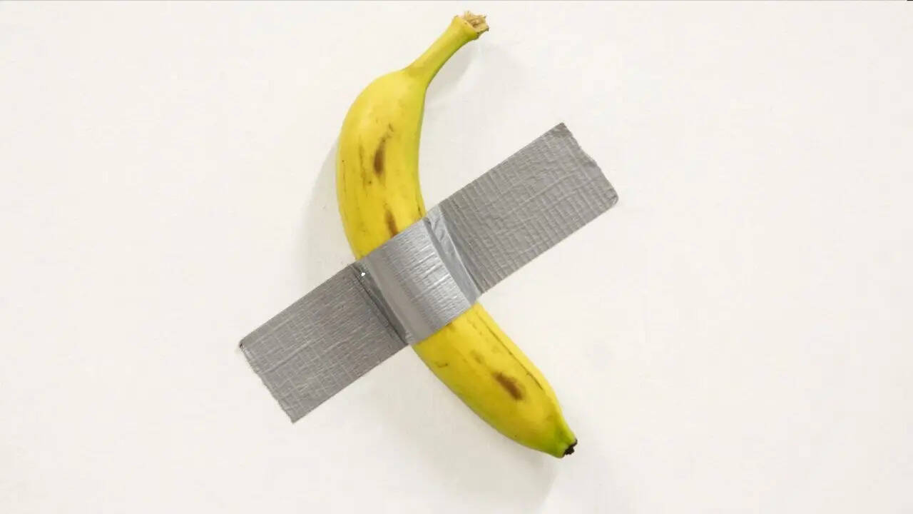 Multimillion-dollar banana: French museum artwork 'Comedian', eaten ...