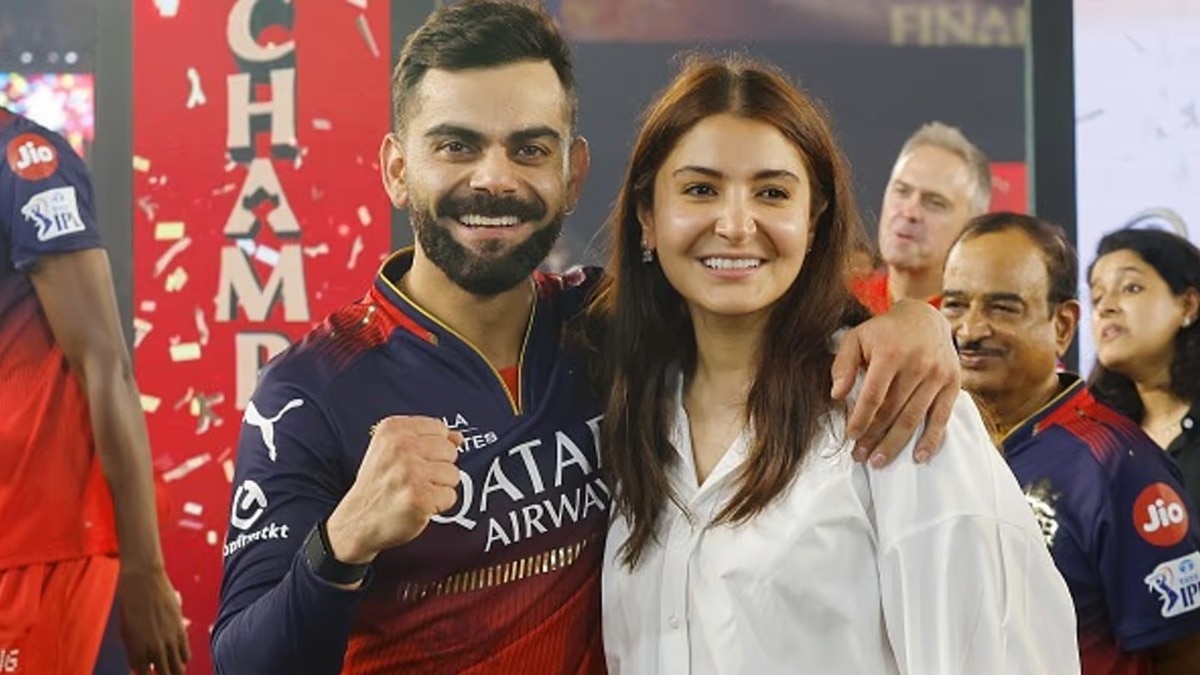 Anushka-Virat dance at RCB's IPL title-winning party. Viral video