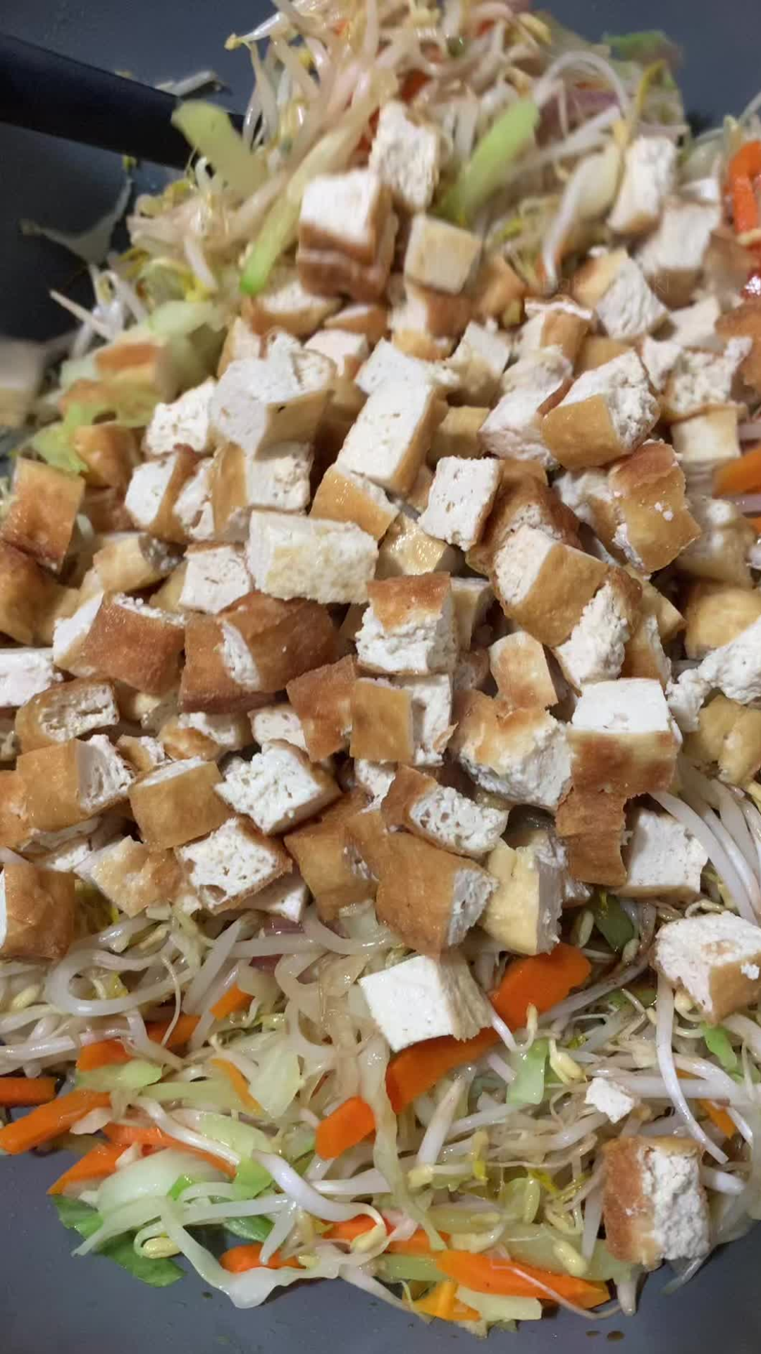 Homemade lumpia secrets for better flavor and crunch