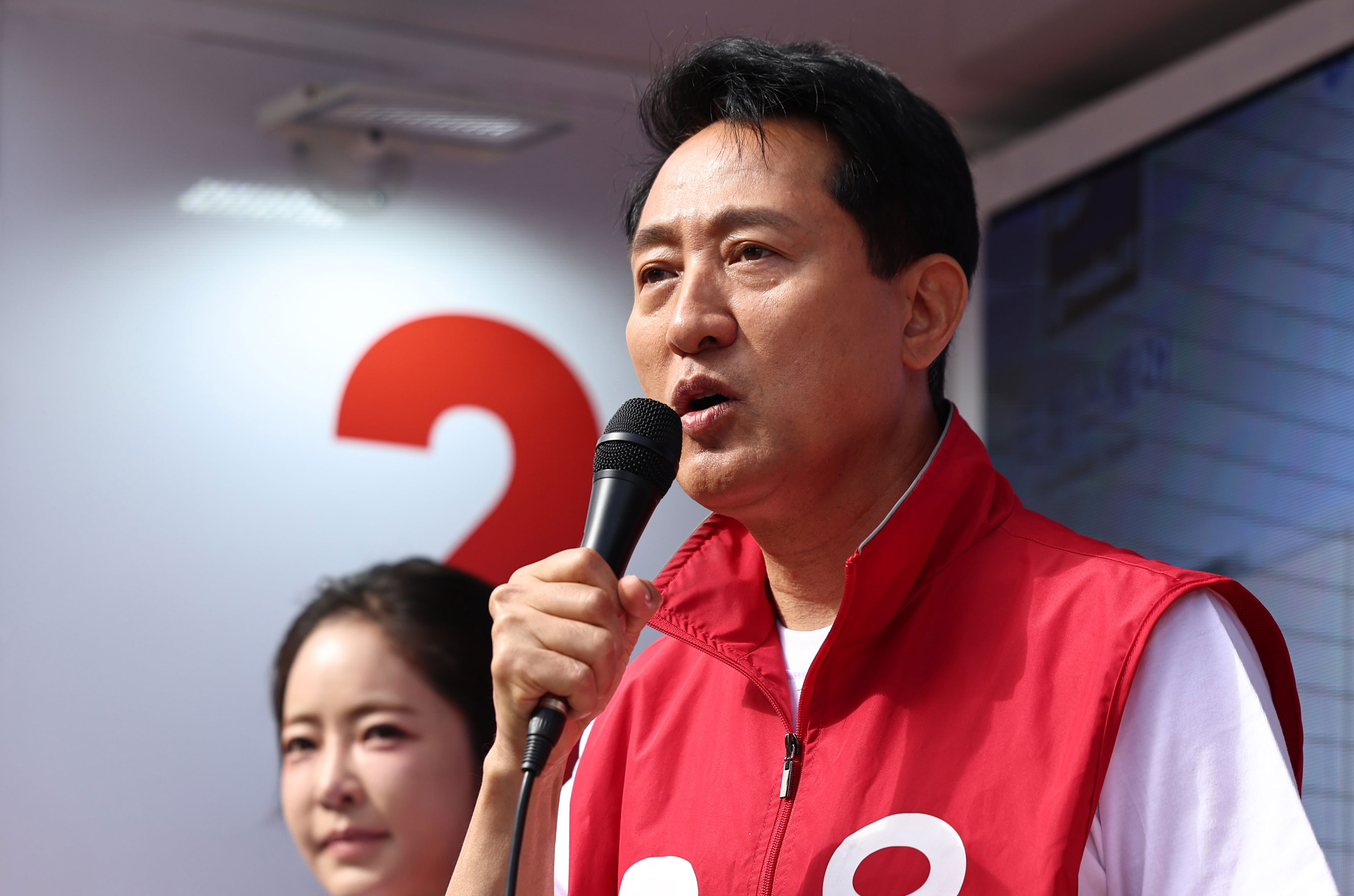 People Power Party's Oh Se-hoon prioritizes rescue, fire suppression in ...