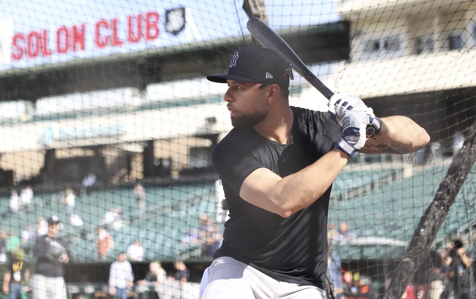 Escarra tests switch-hitting to address Yankees' catcher struggles