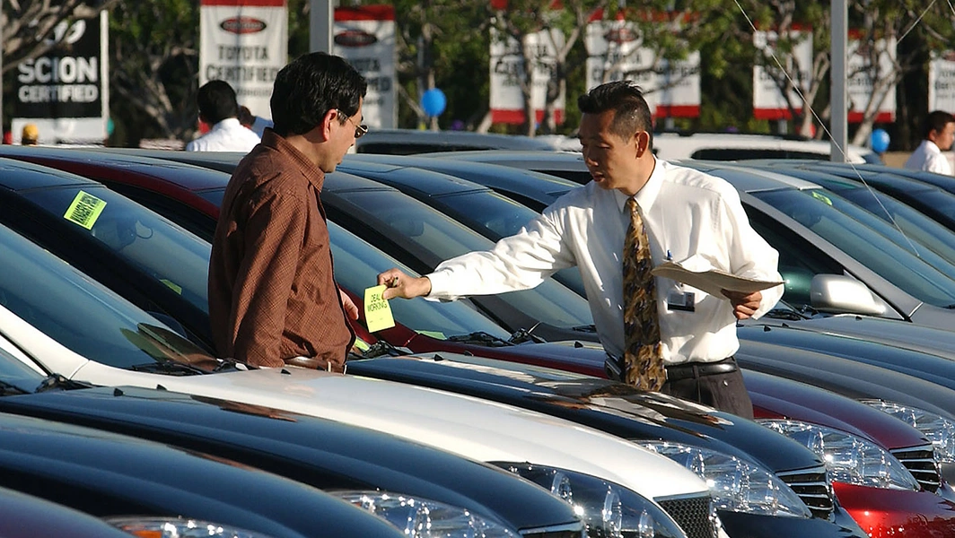 Avoiding common car dealership negotiation mistakes