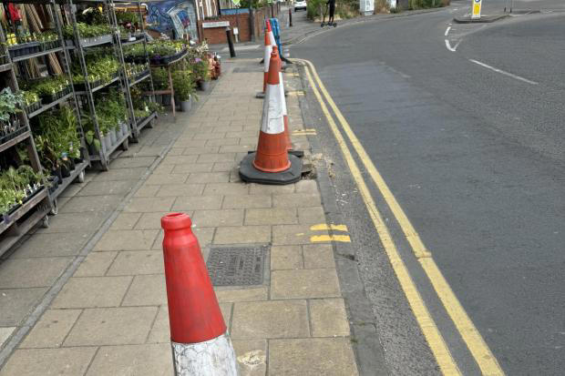 Driver flees after crash destroys bollards on Swindon road