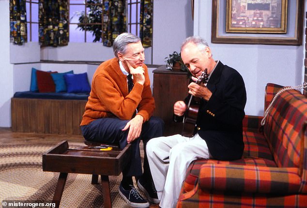 Joe Negri dies at 99: Actor and musician played handyman on Mister ...