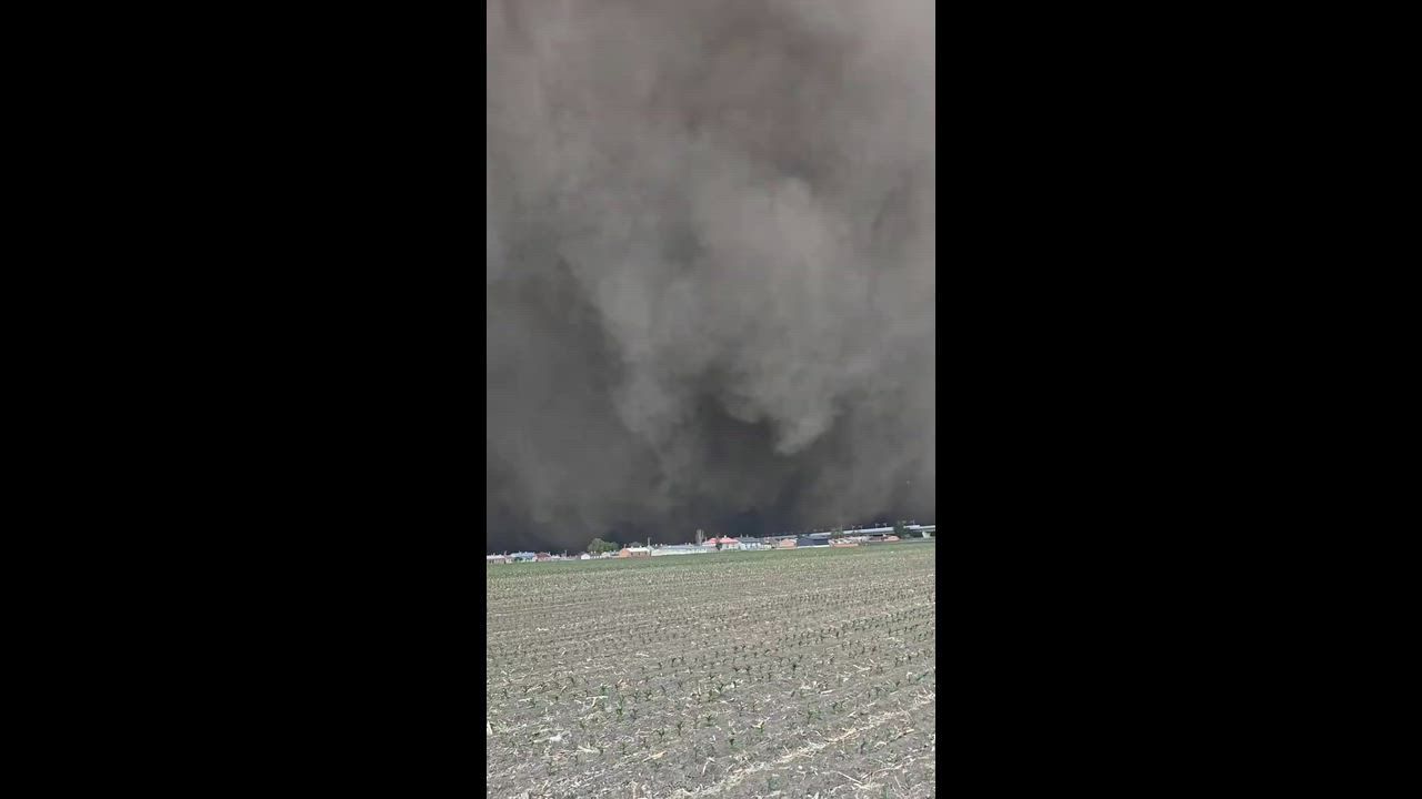 China: Massive Staubwand verdunkelt tagsüber den Himmel bei schwerem ...