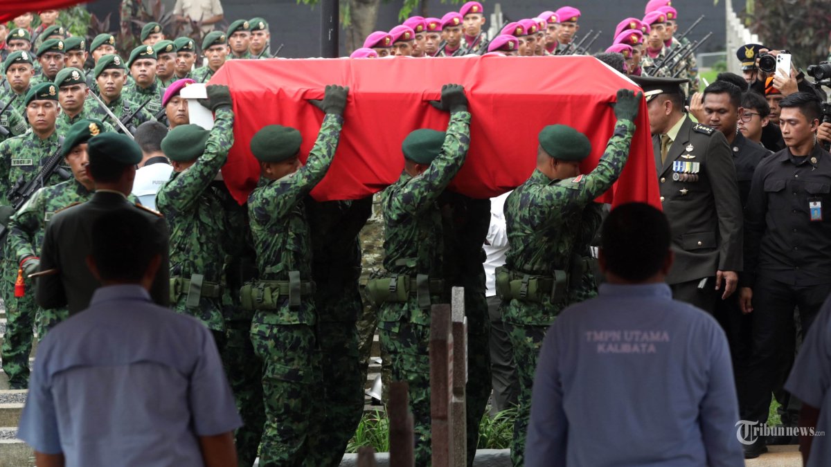 Jimly kenang sosok 'setengah malaikat hidup' ayah Ryamizard Ryacudu ...