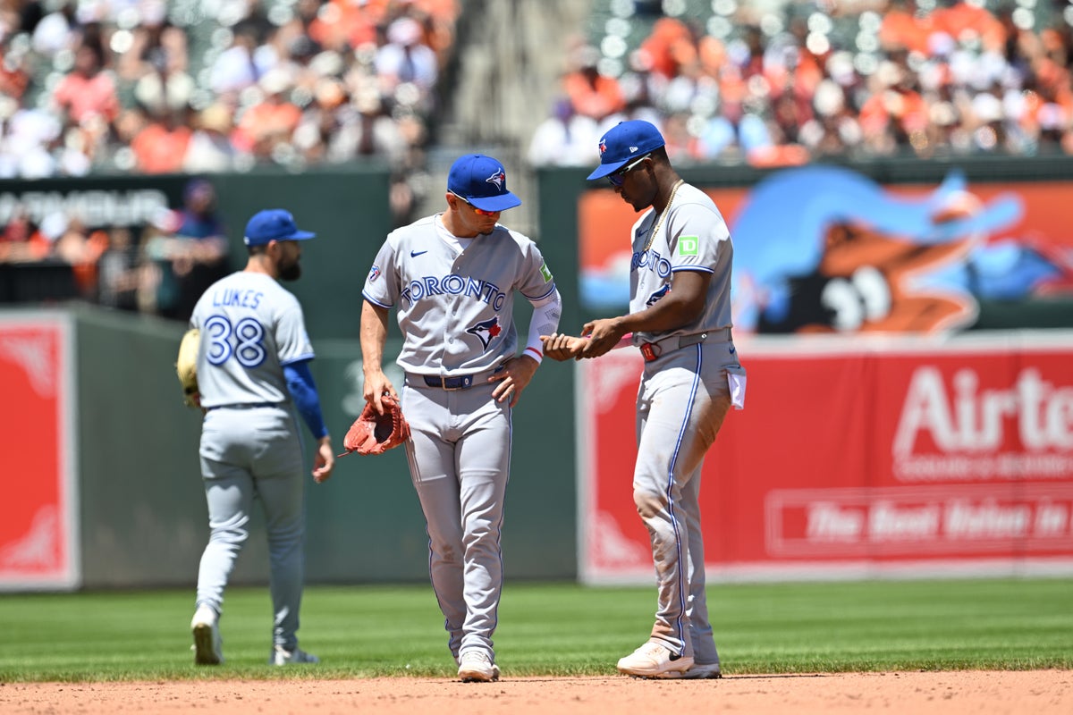 Matt Olson conecta otro jonrón y Bravos vencen 4-3 a Azulejos