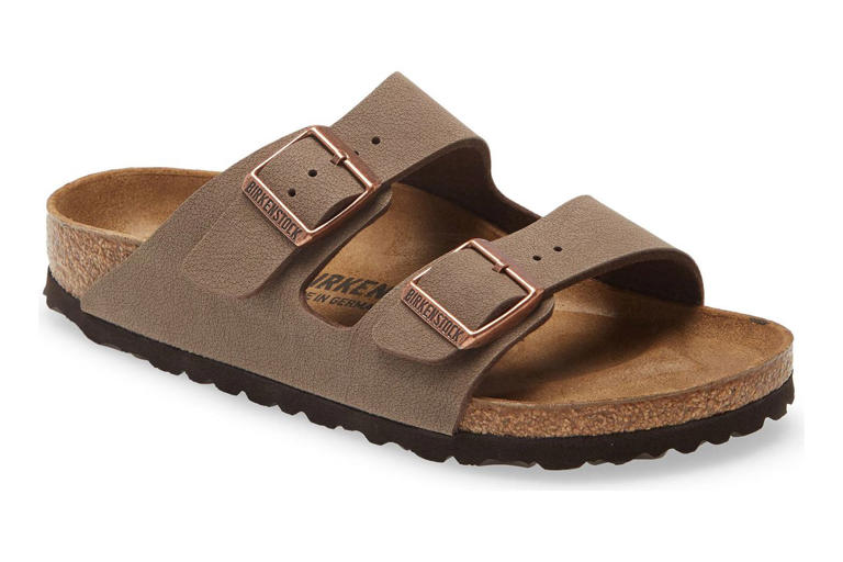 Jennifer Lawrence’s divisive, comfy dad sandals will be everywhere this ...