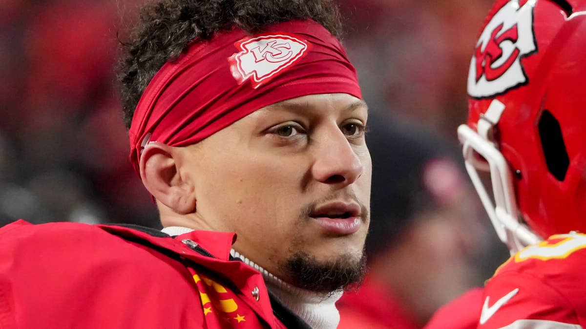 Chiefs QB Patrick Mahomes reacts to Texas Tech's WCWS win over UCLA