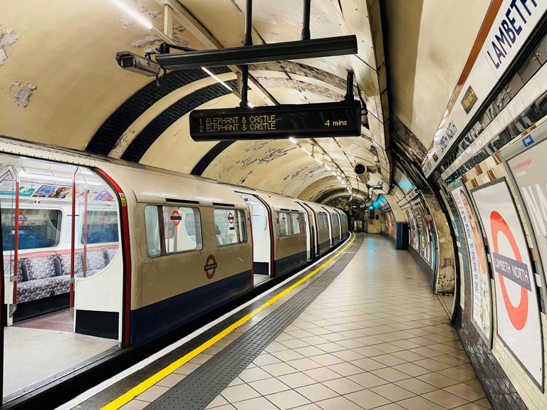 Tube chaos as two lines part suspended over morning rush hour