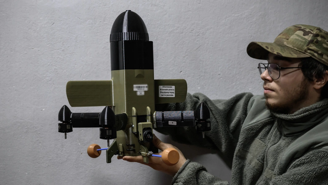 Combat footage shows Russian Yolka anti-drone system in action