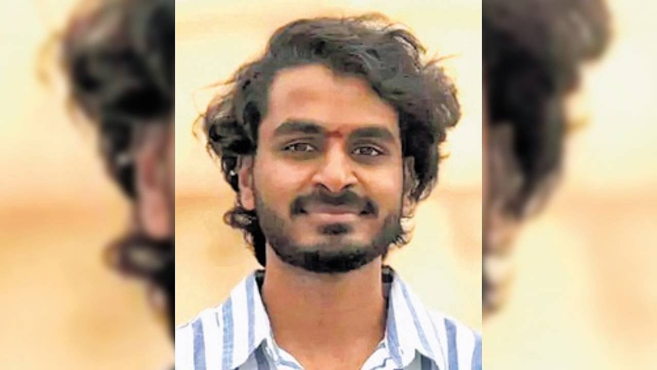 Hyderabad youth dies after saving three pals from drowning