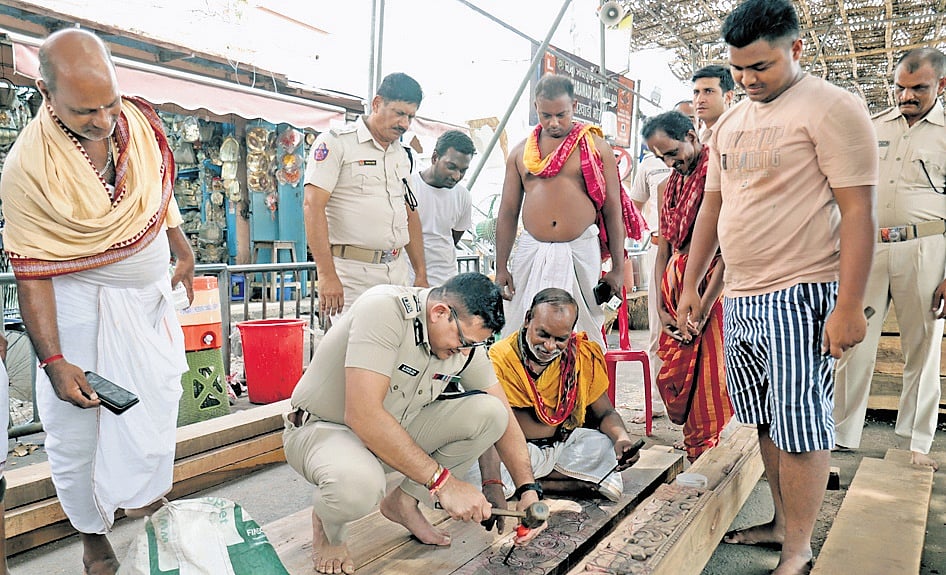 Odisha police reviews Rath Yatra security arrangements in Puri