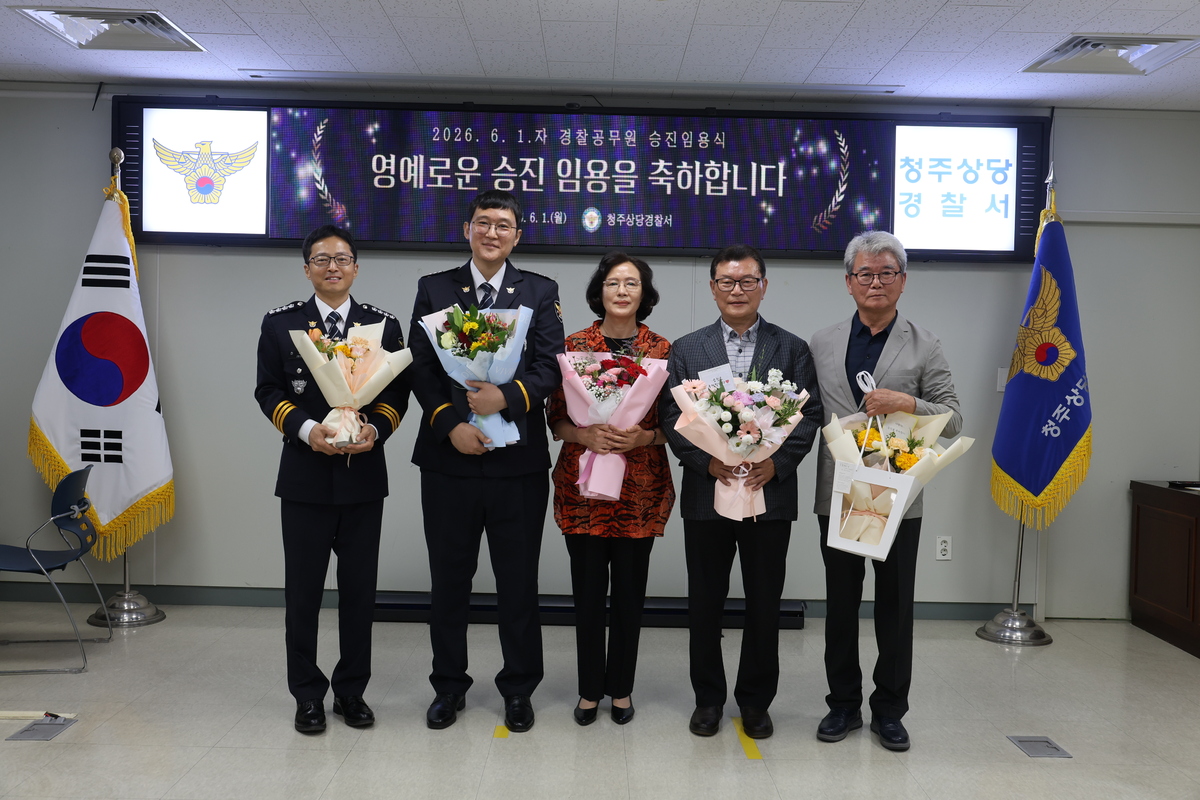 암 투병 중 보이스피싱범 잡은 '영웅' 정세원 순경, 경장 승진