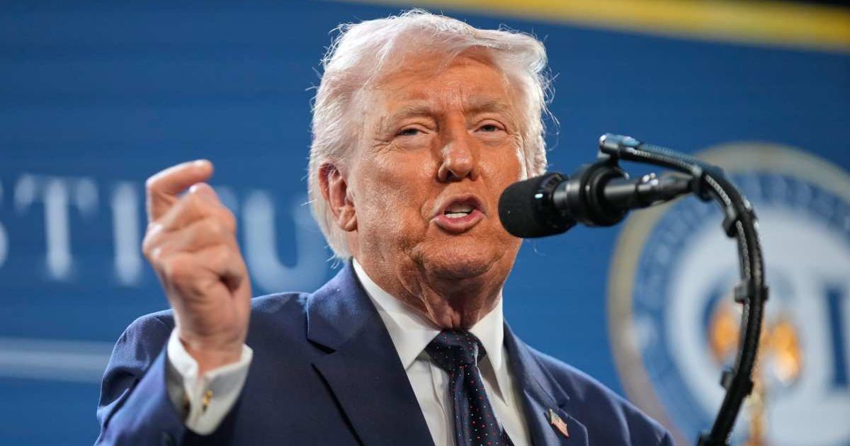 Trump calls exodus of 10,000 federal lawyers 'very good' but many are ...