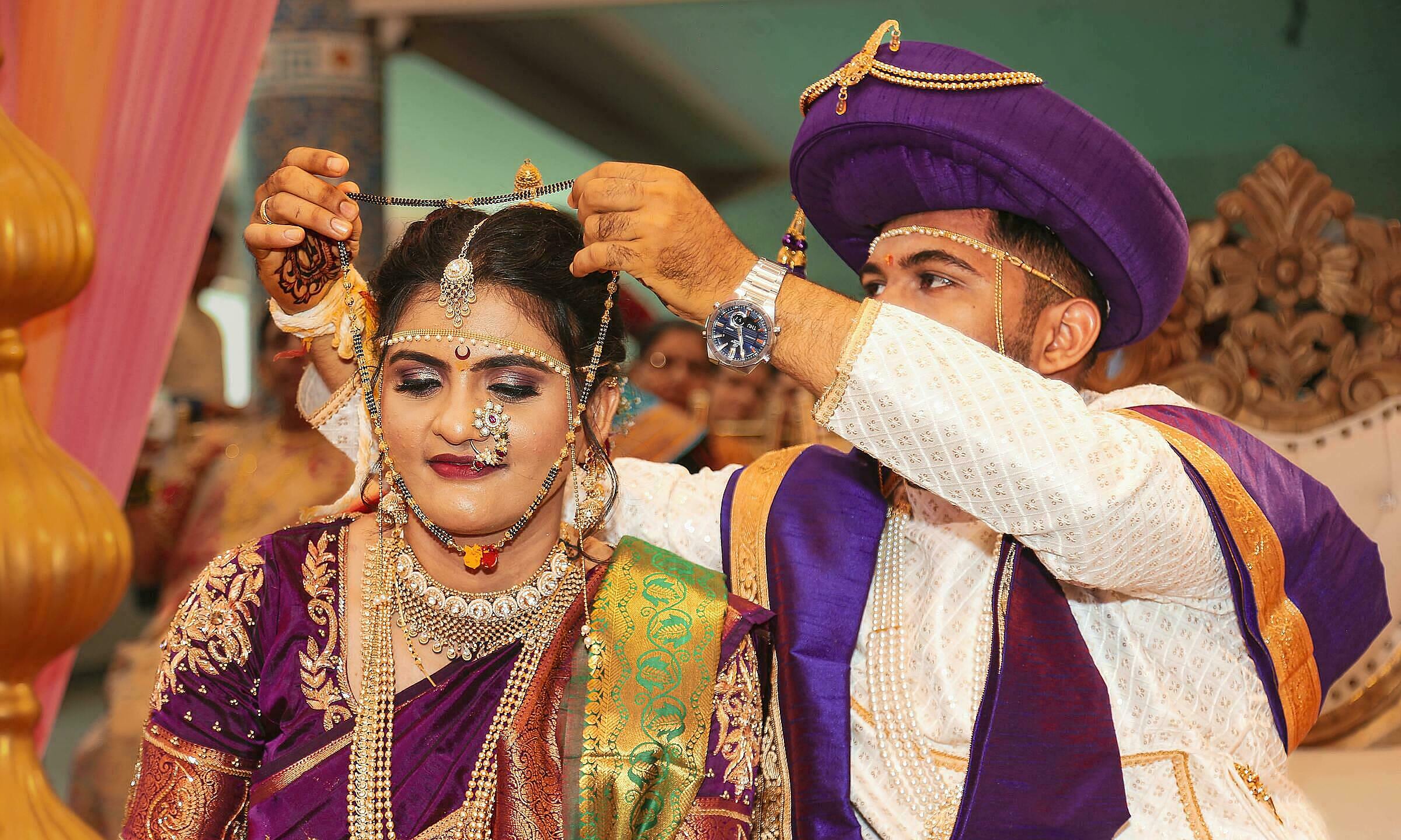 42 men duped in India mass wedding scam