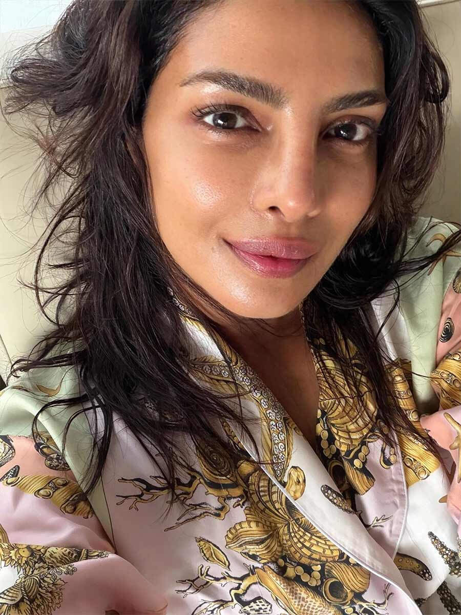 Photos: Priyanka Chopra Jonas drops glimpses from her relaxing pool day ...