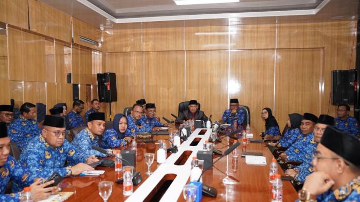 Pimpin ratas evaluasi OPD, Wagub Malut Sarbin Sehe tekankan ...