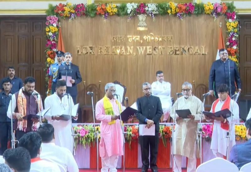 35 MLAs take oath as ministers as West Bengal cabinet undergoes expansion
