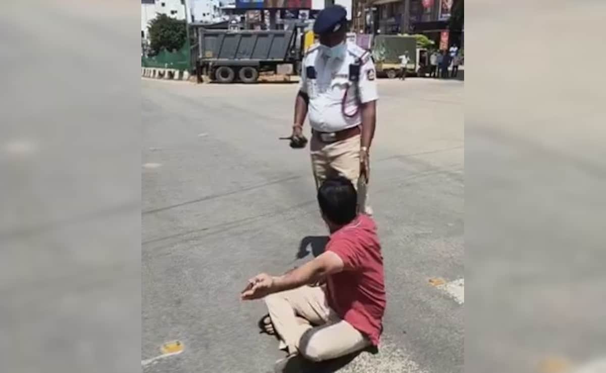 Bengaluru man squats on road to protest governor's VIP convoy blockade