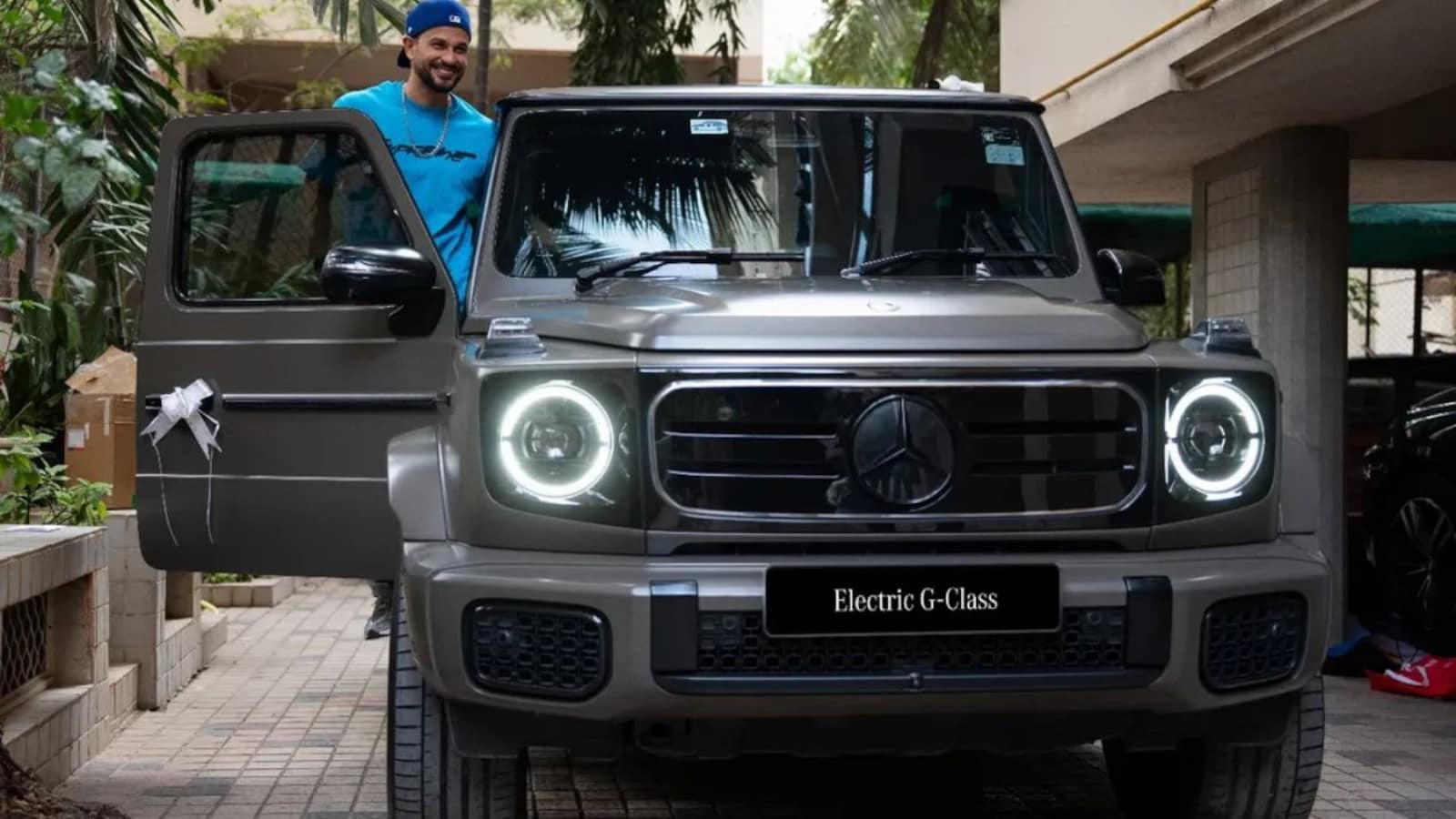 Bollywood actor Kunal Khemu brings home Mercedes-Benz G-Class electric ...