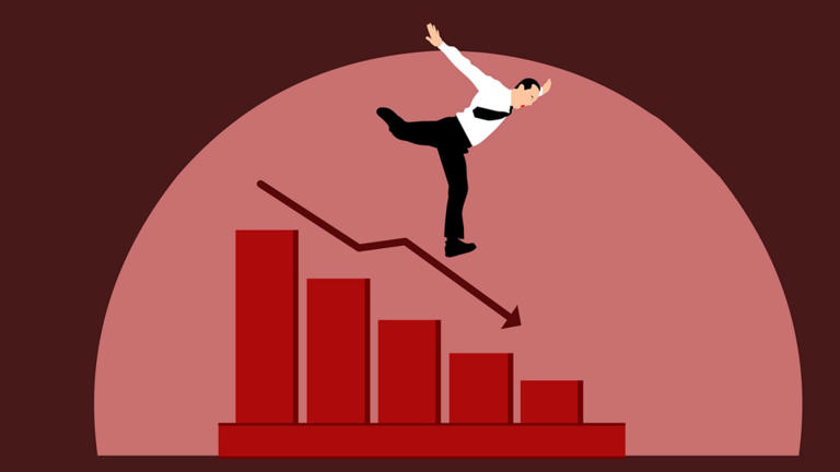 Weak debut! M.R.Maniveni Foods share price lists at 18% discount to IPO ...