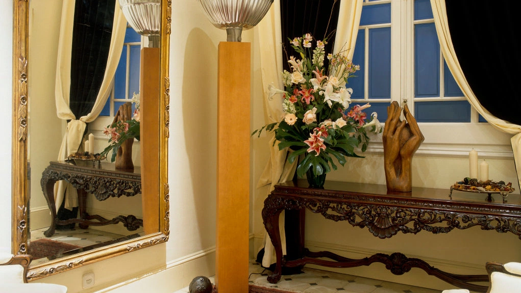 6 tacky home decor choices to skip