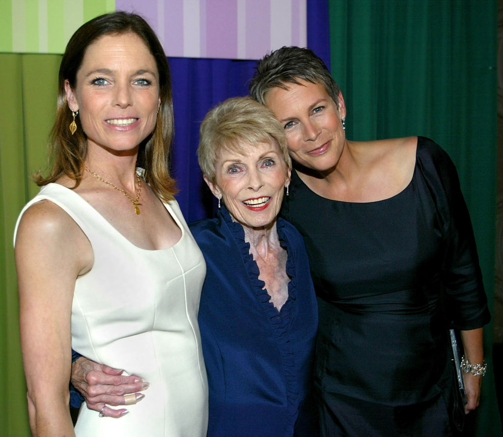 Jamie Lee Curtis announces death of actor sister Kelly aged 69